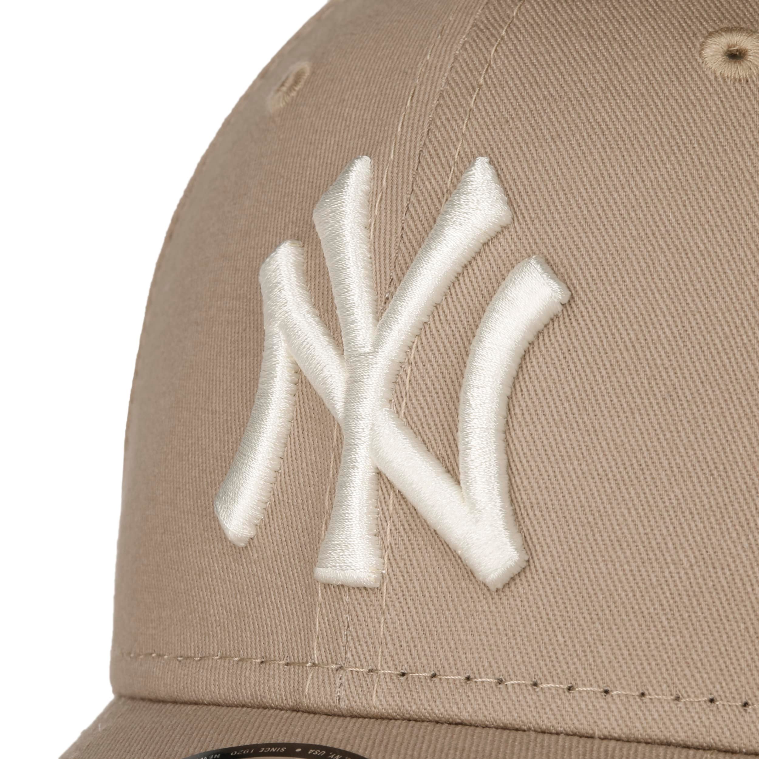 9Forty Yankees MLB Essential Pet by New Era - € 27,95