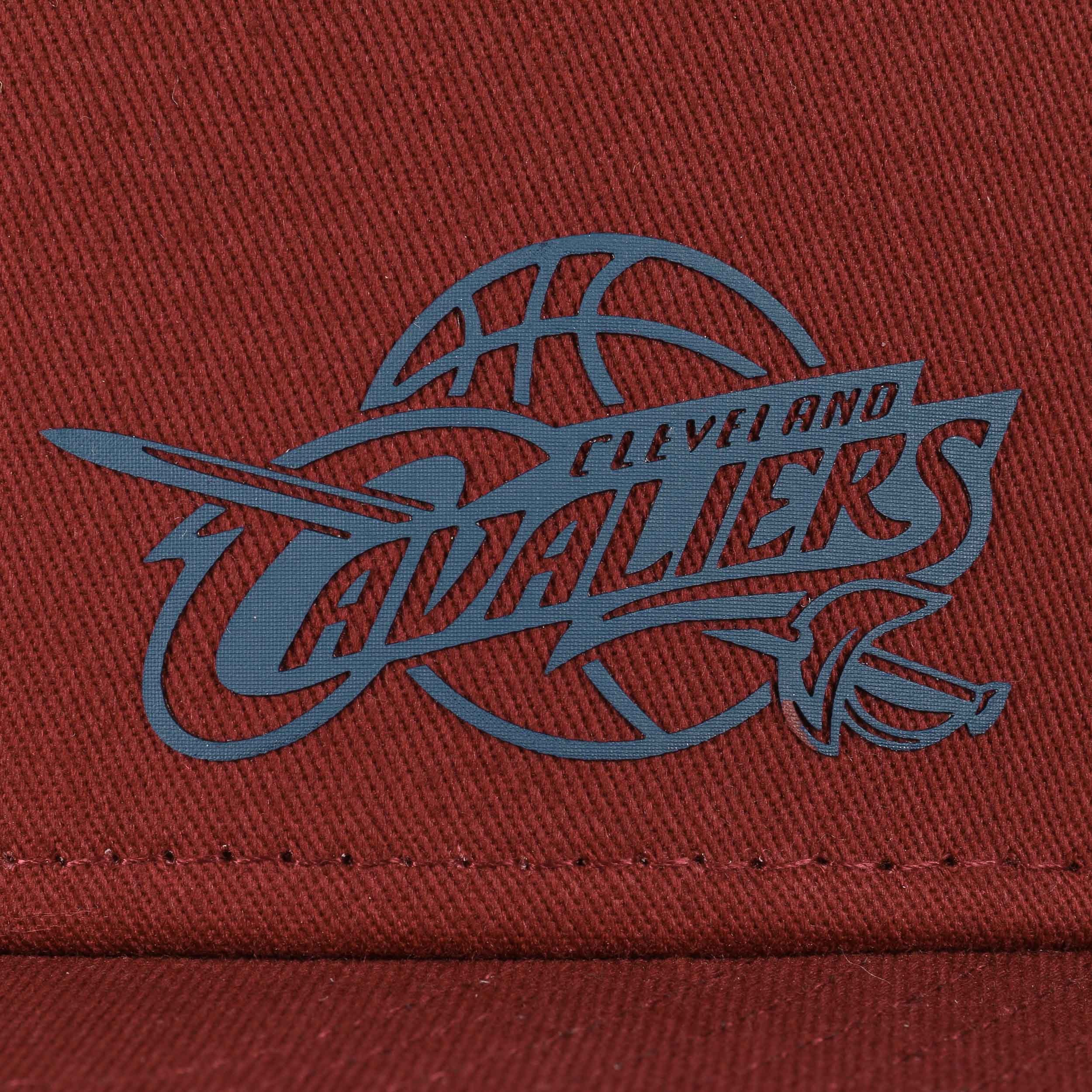 Absolute Cavs Cap by Mitchell & Ness - € 24,95