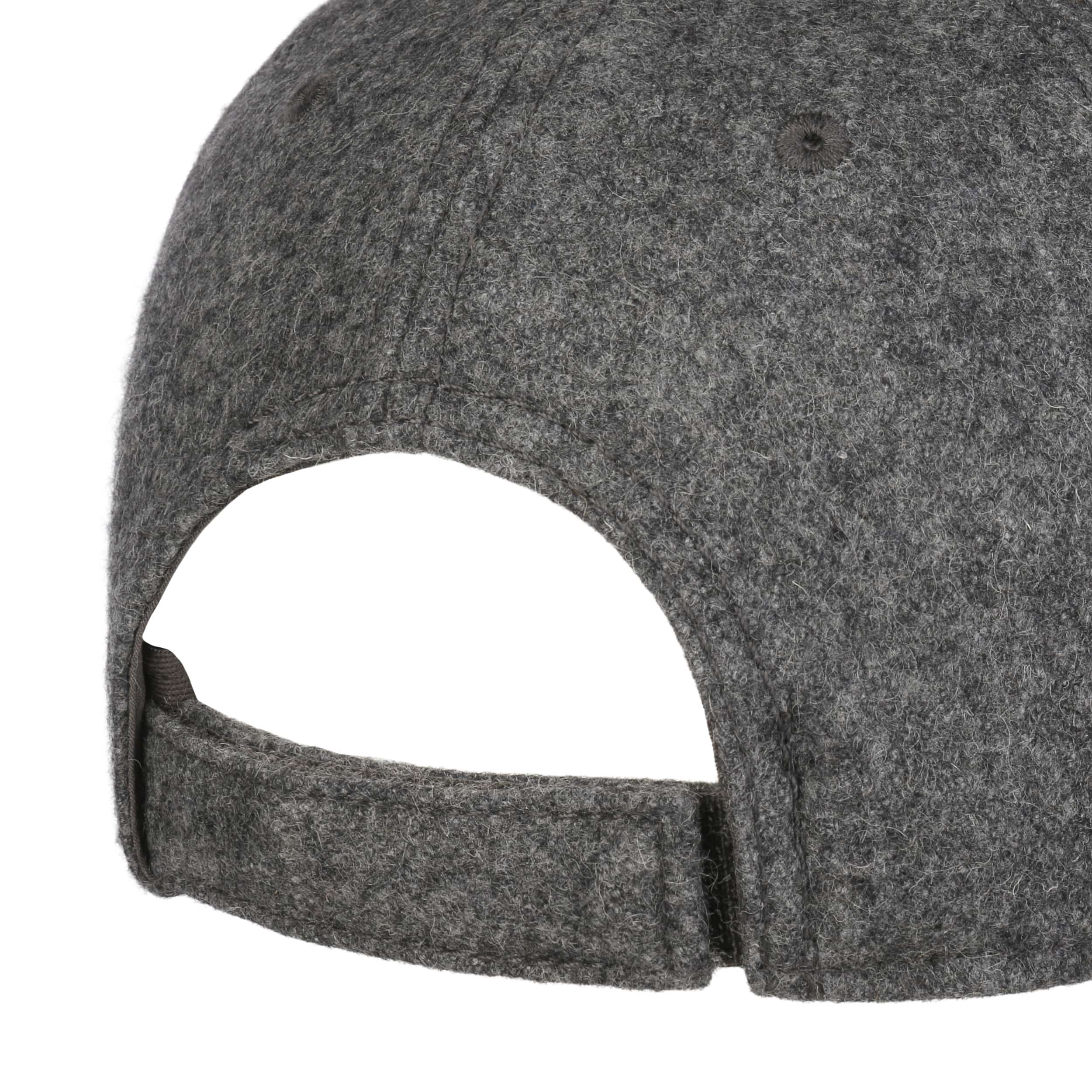 Classic Patch Pet by bugatti - € 29,95