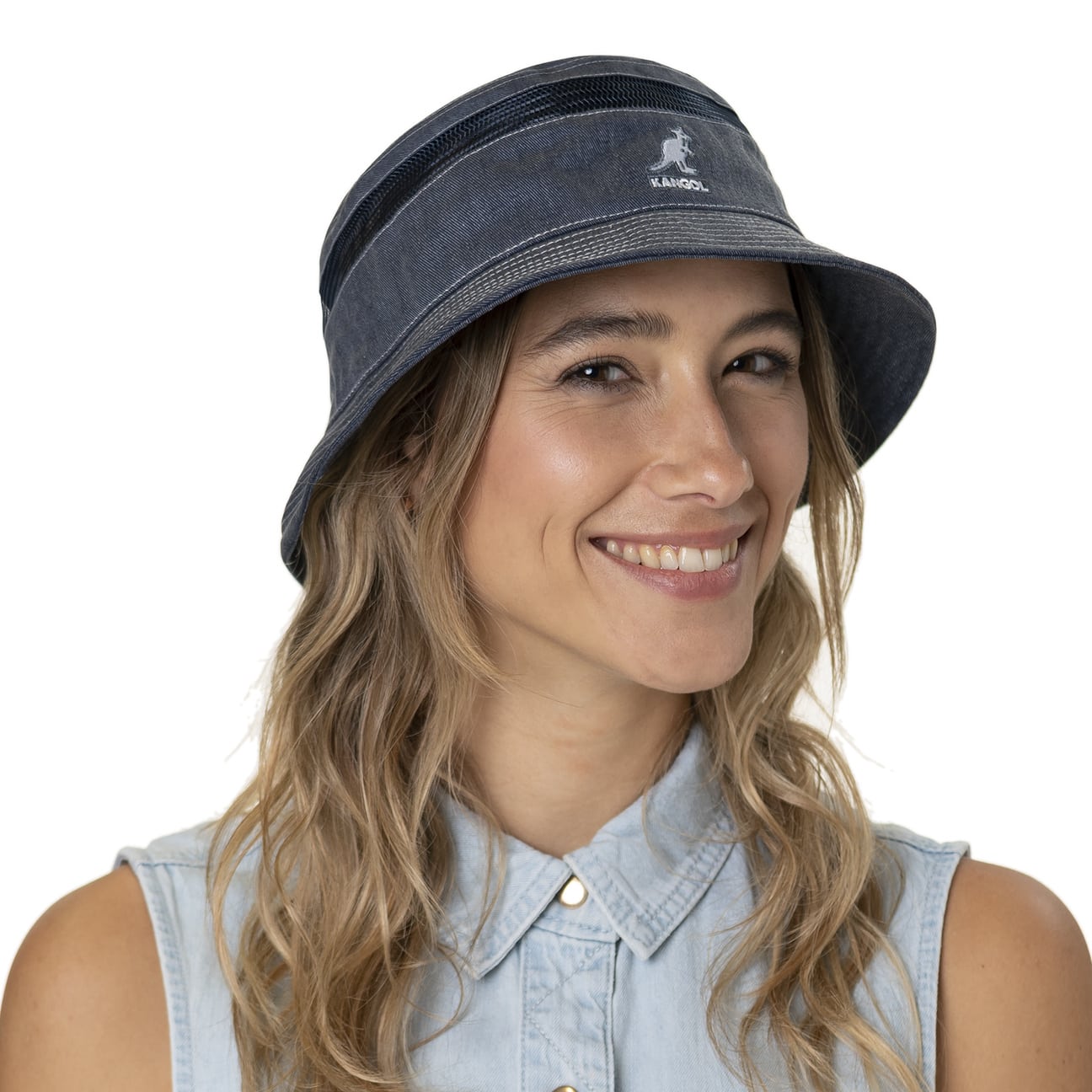 Distressed Cotton Mesh Bucket Hoed by Kangol - € 59,95