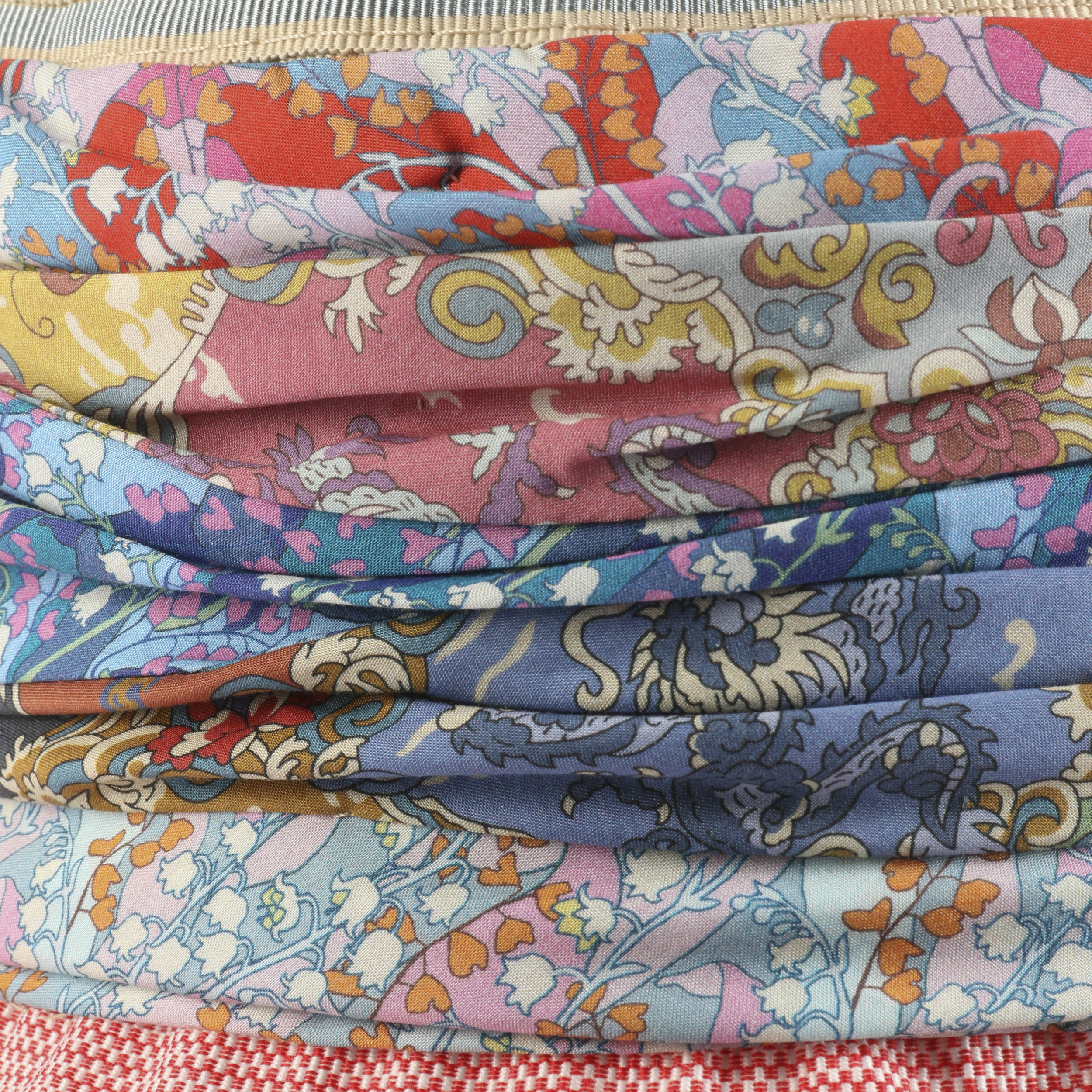 Valonta Multicolour Flaphoed by GREVI - € 109,00